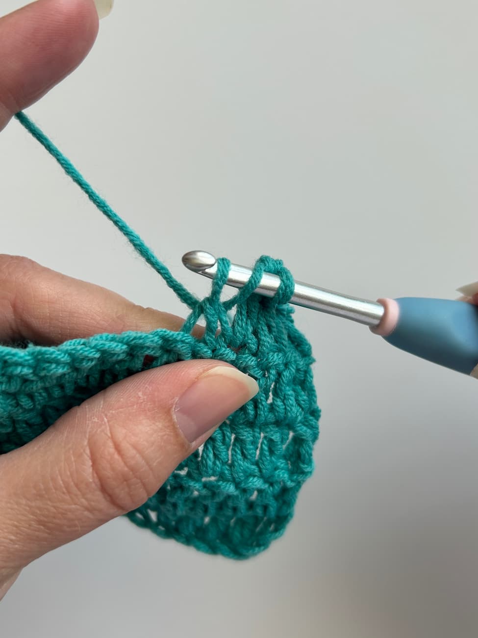 How To Crochet Invisible Decrease For Neat Shaping - Blue Star Crochet