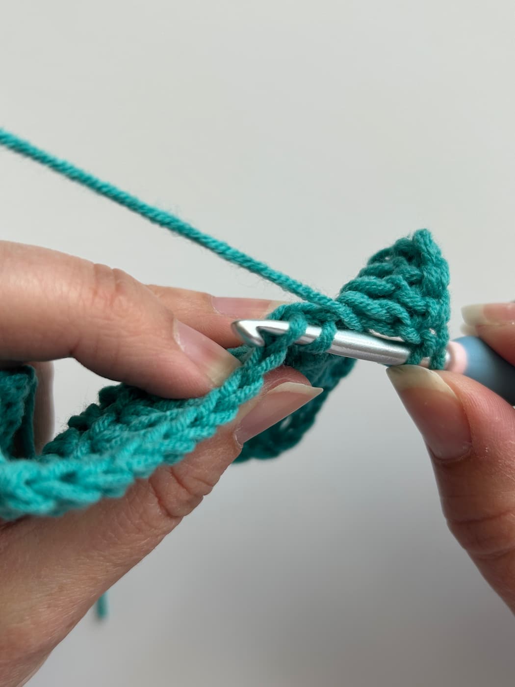 How To Crochet Invisible Decrease For Neat Shaping - Blue Star Crochet