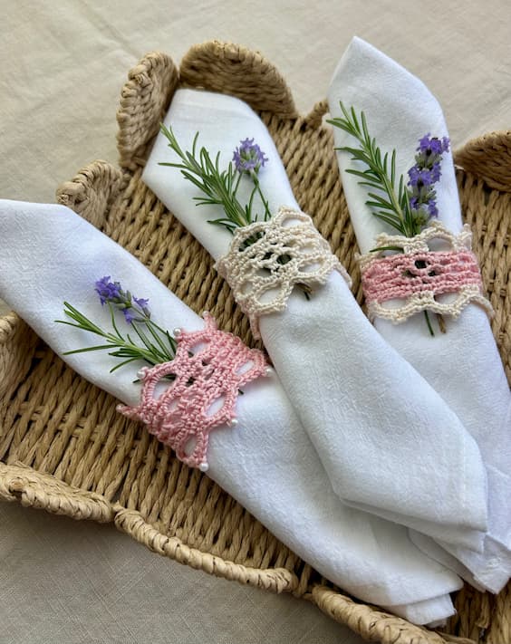 FREE Lace Crochet Napkin Ring Pattern & Video Tutorial - Blue Star Crochet