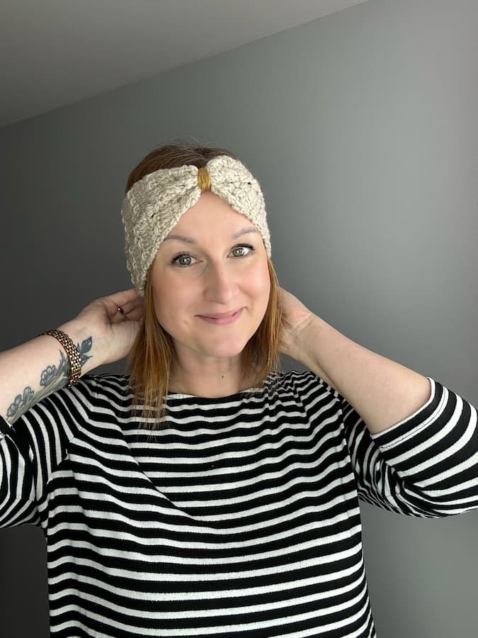 Free Crochet Bow Headband Pattern & Video Tutorial - Blue Star Crochet